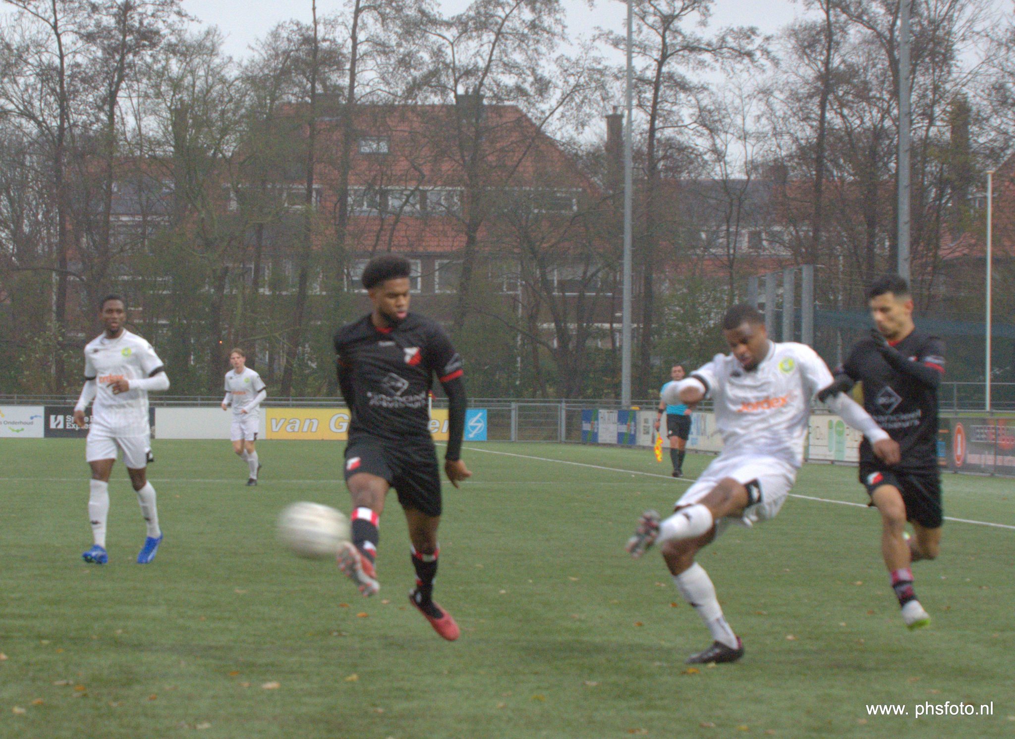 ASWH sluit eerste competitiehelft winnend af bij HBS | ASWH