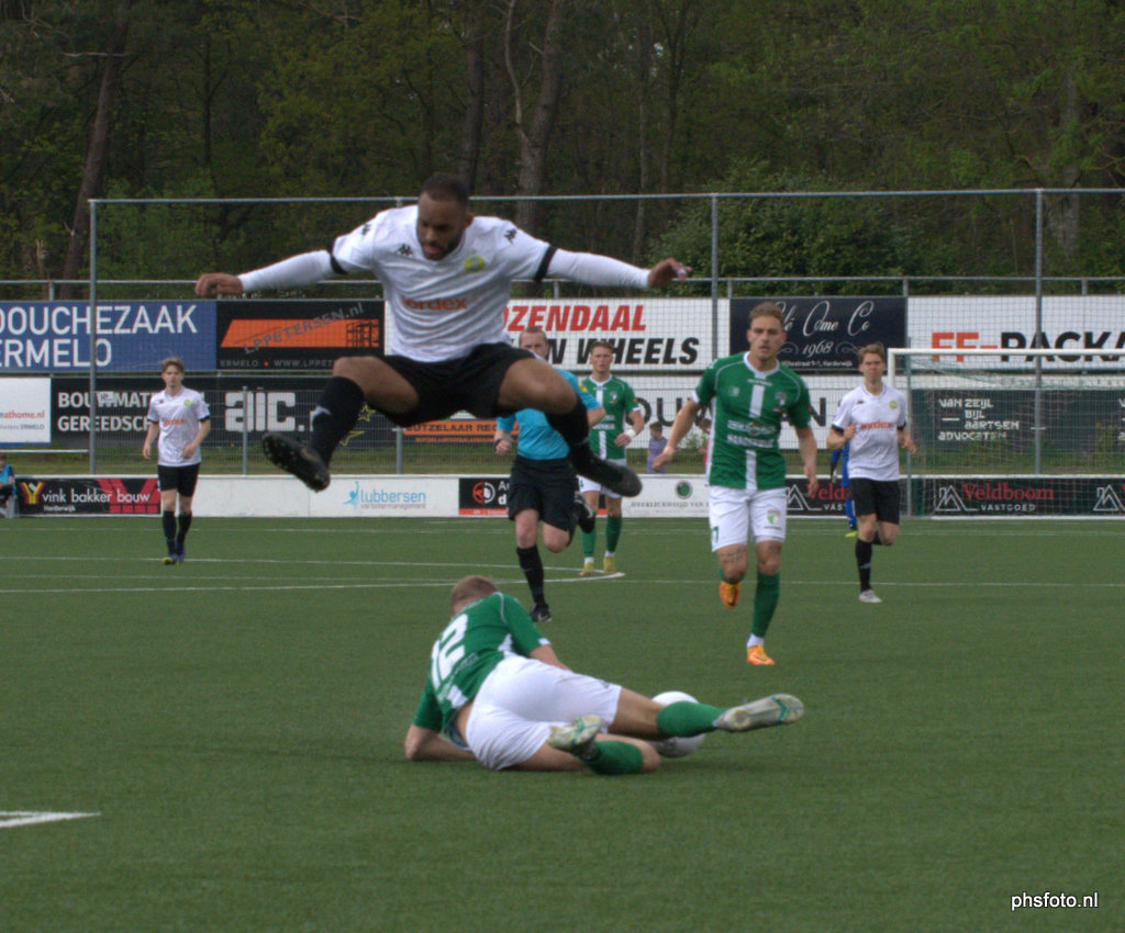 Gehavend ASWH verliest kelderduel bij VVOG | ASWH