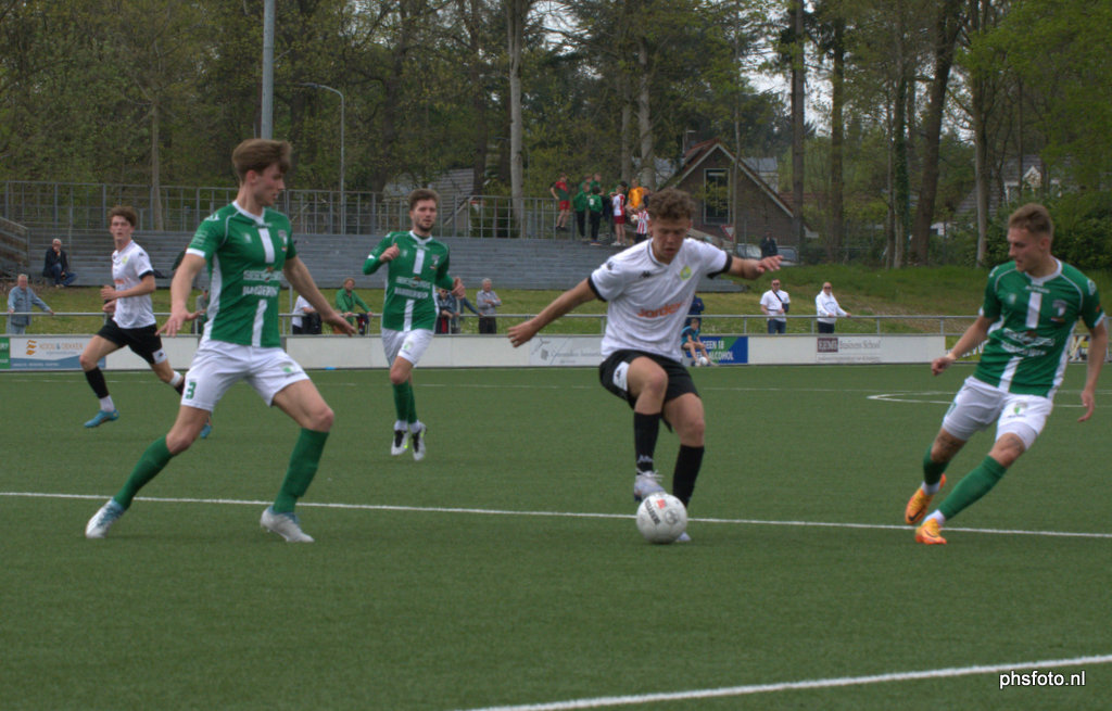 Gehavend ASWH verliest kelderduel bij VVOG | ASWH